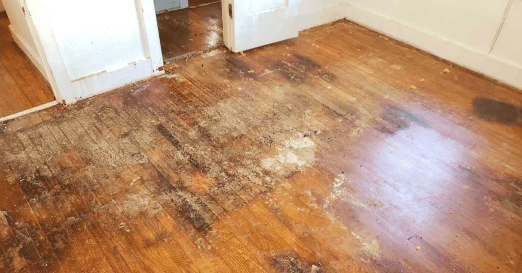 How to Distress Wood? 11 Easy Ways for Woodworkers - Pro Tool Guide