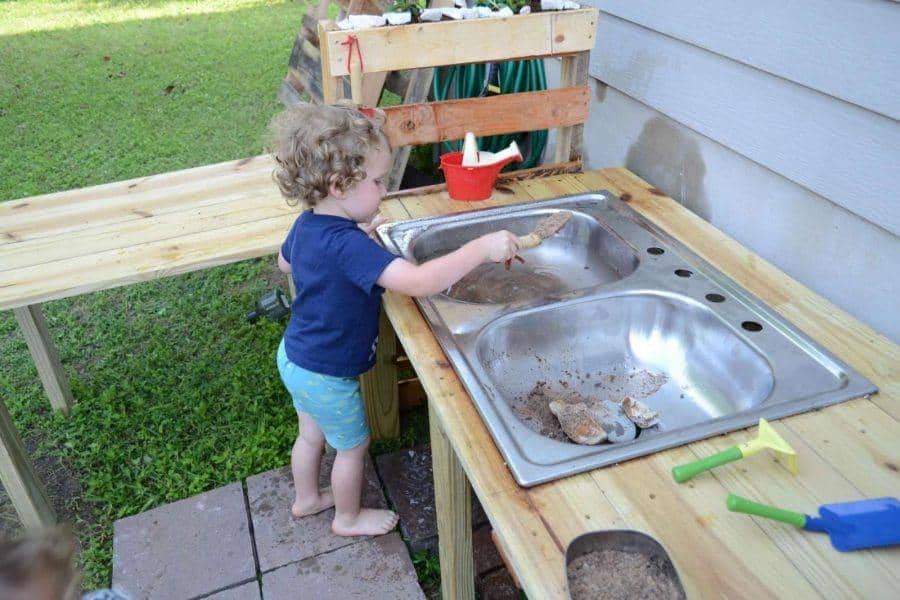 11 DIY Outdoor Mud Kitchen Ideas For Your Kids - Pro Tool Guide